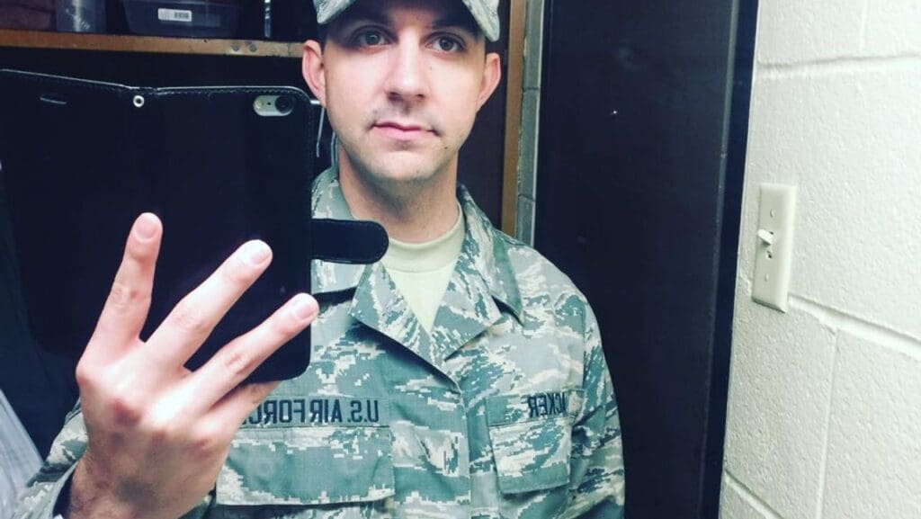 Nick Acker’s coworkers speak out against unsafe conditions, APWU complicity in his death ...